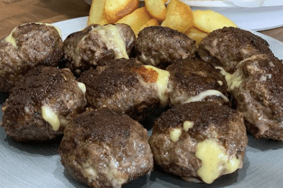 Mama Meatballs With Cheese Recipe - TarifMotoru